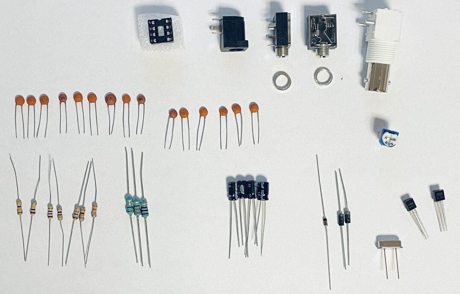 Pixie QRP CW Transceiver | Röhre, RasPi und mehr